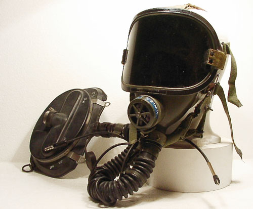 MBU-13 diese Masken bzw. Maskenkoerper wurden von Sierra und Scott ...