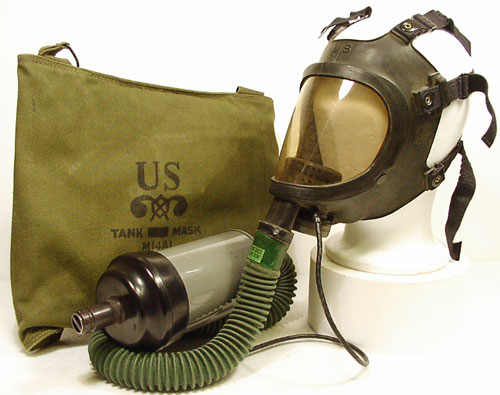 M14A1 Tank Gas Mask, deutlich sichtbar das Luftverteilungssystem zur
