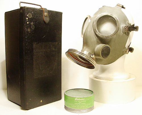 Pulmosan Junior Gas Mask (No.1700 Full Face Mask) ca.1950